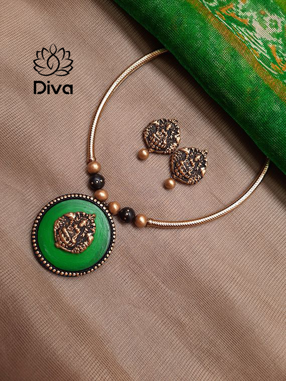Green Lakshmi Tube Terracotta Jewellery – Diva Creations Terracotta Jewellery